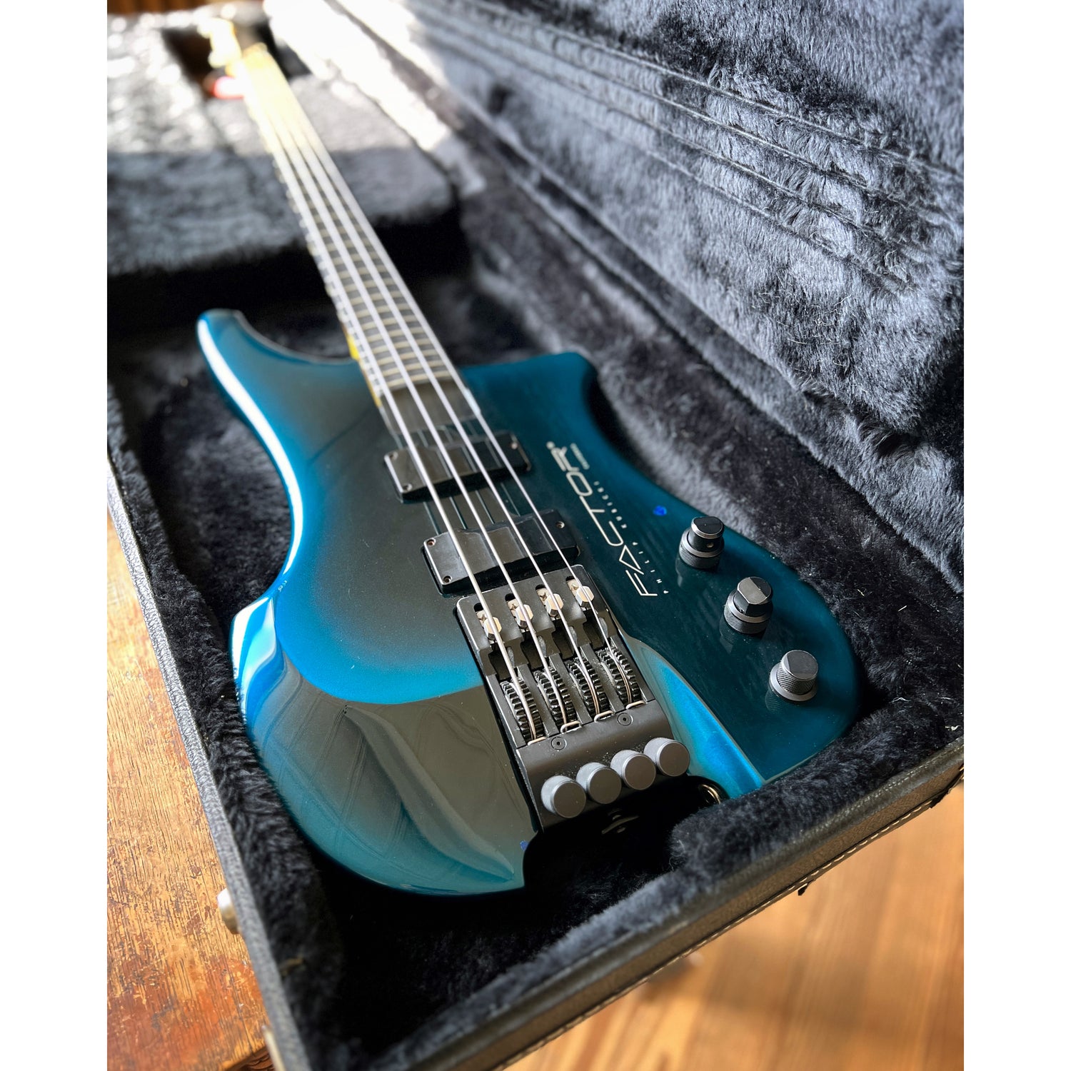 Kubicki Ex Factor 4 Electric Bass (1990)