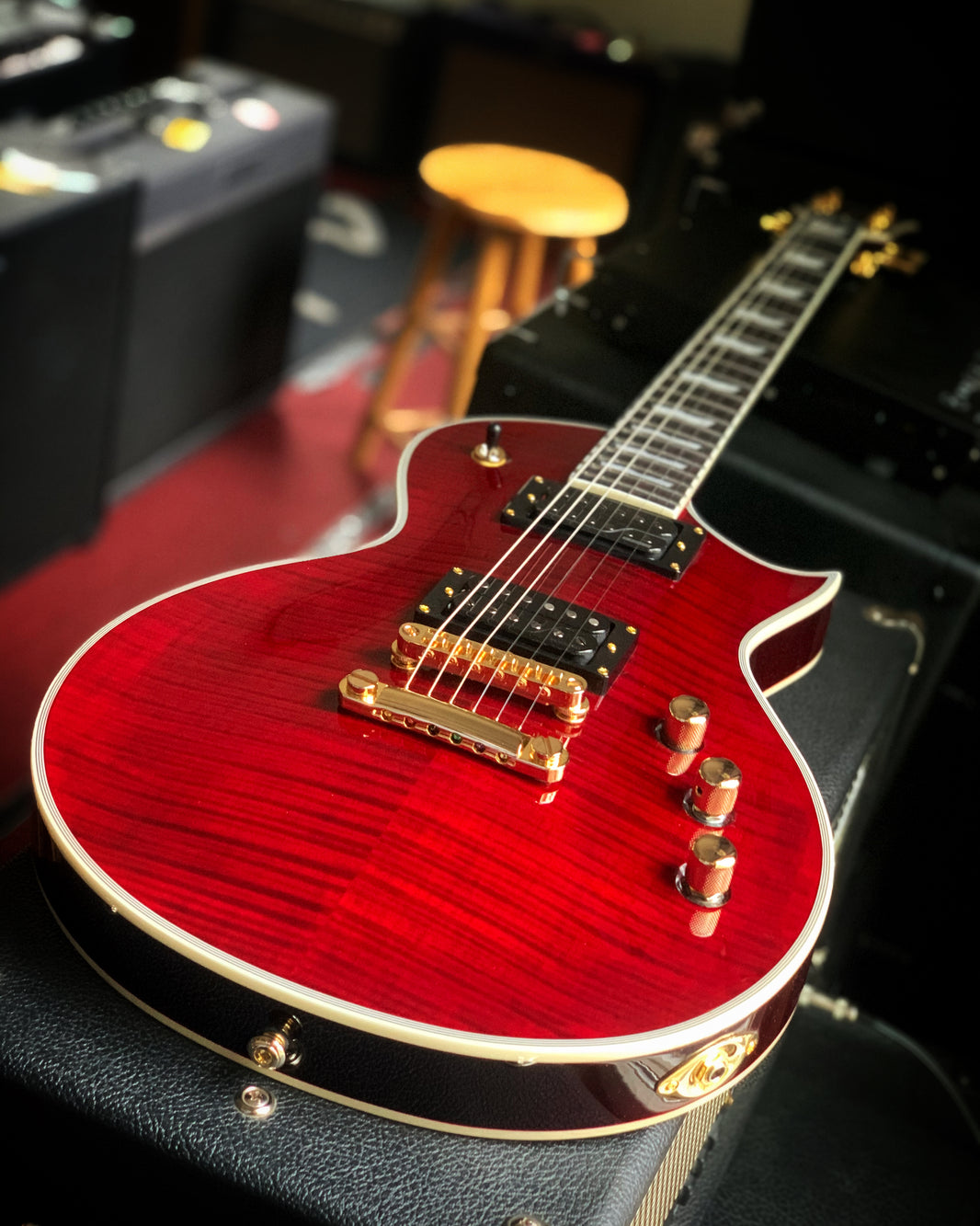 Electric Guitars | Vintage Electric Guitars | Guitar Stores in Michigan